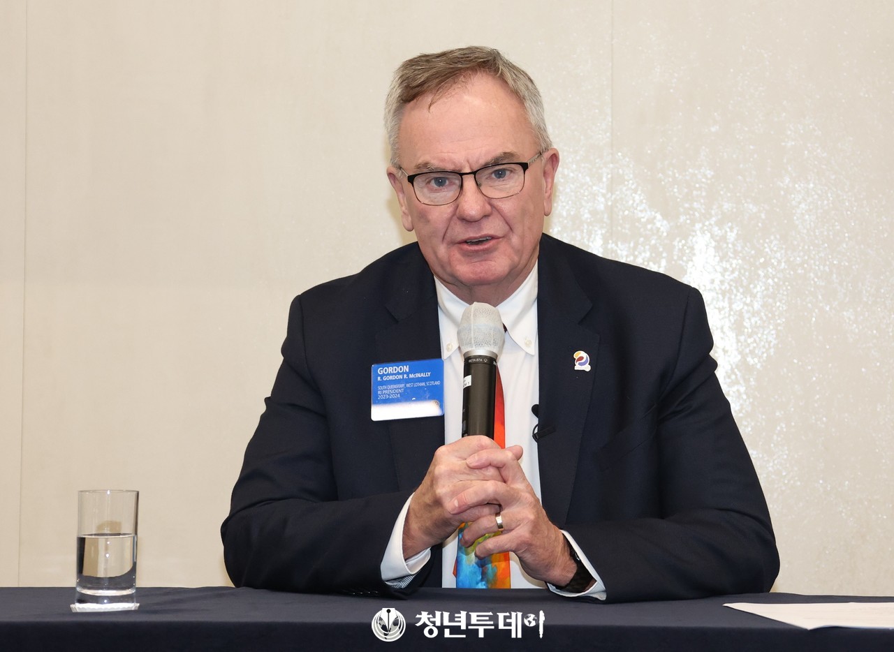 부광약품, 시각장애인과 따뜻한 동행 - Kollo