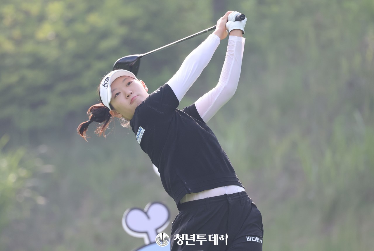 [골프] KB국민은행 방신실,KLPGA ‘Sh수협은행 여자오픈’ 둘쨋날 티샷